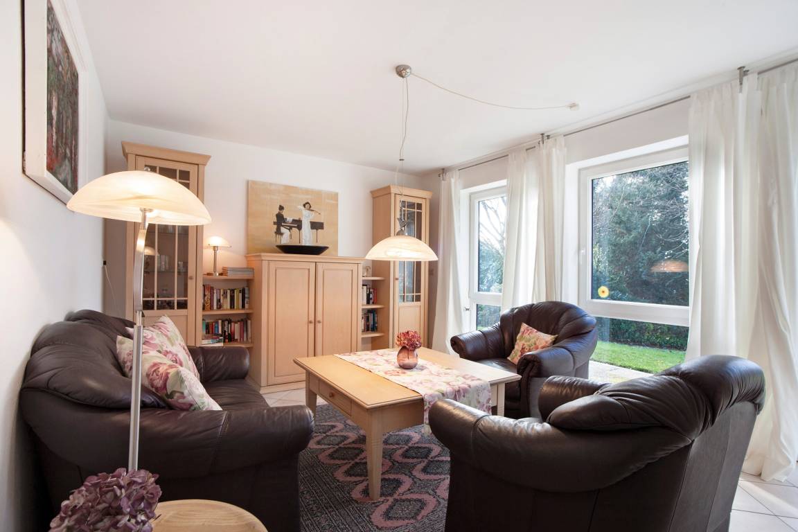 71 M² Ferienwohnung ∙ 2 Schlafzimmer ∙ 4 Gäste - Bad Waldsee