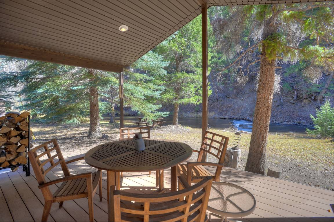 153 M² Cabin ∙ 3 Bedrooms ∙ 6 Guests - Durango, CO