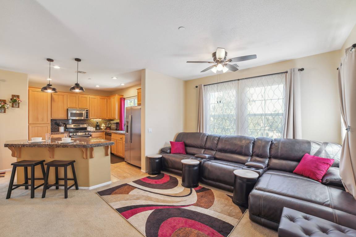 113 M² Apartment ∙ 2 Bedrooms ∙ 4 Guests - Moreno Valley, CA