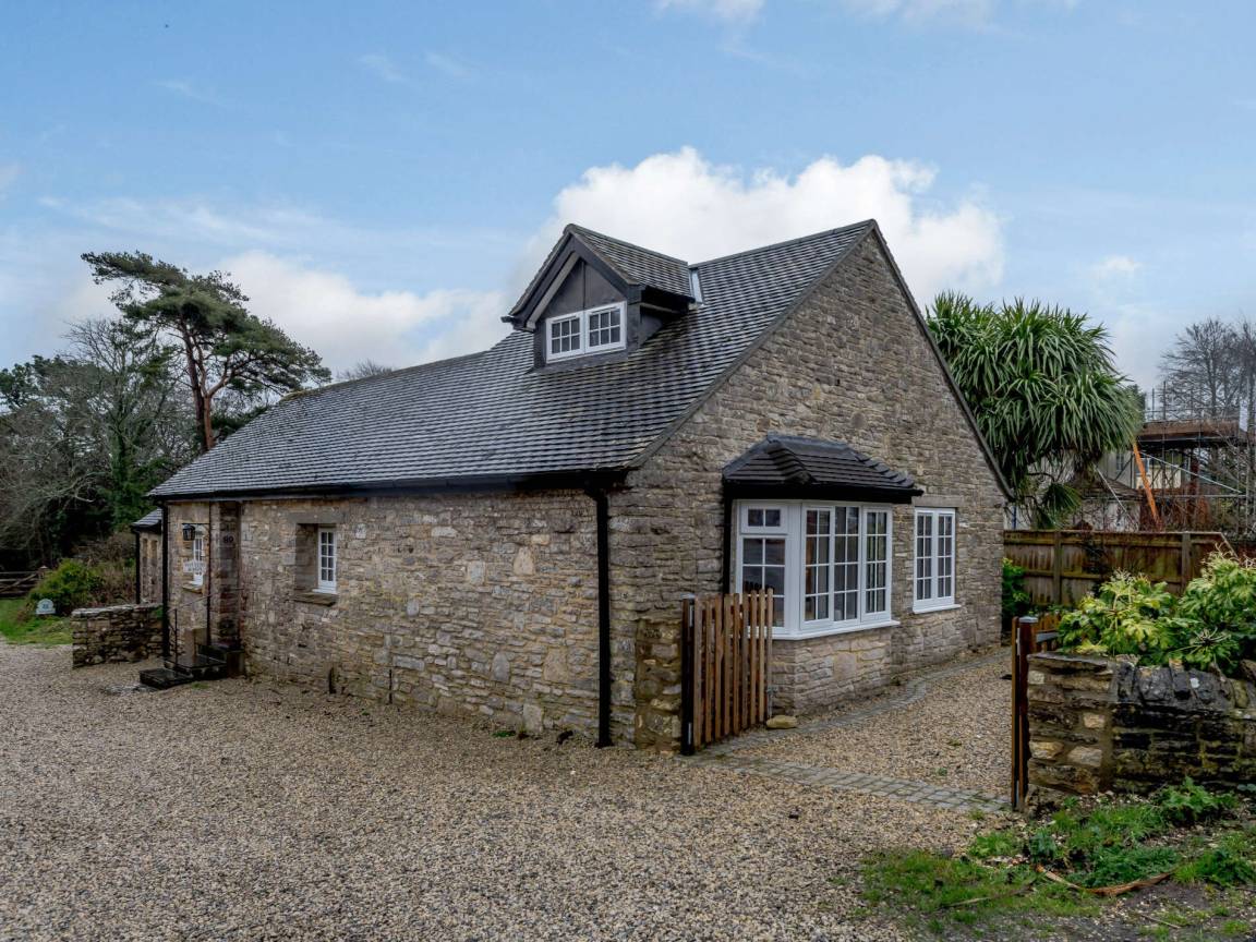 Cottage ∙ 3 Bedrooms ∙ 6 Guests - Swanage