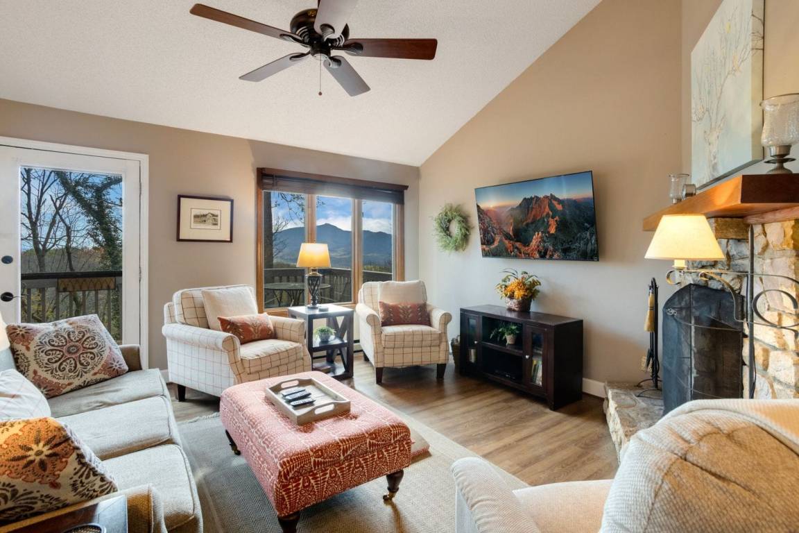 184 M² Cabin ∙ 3 Bedrooms ∙ 8 Guests - Blowing Rock, NC