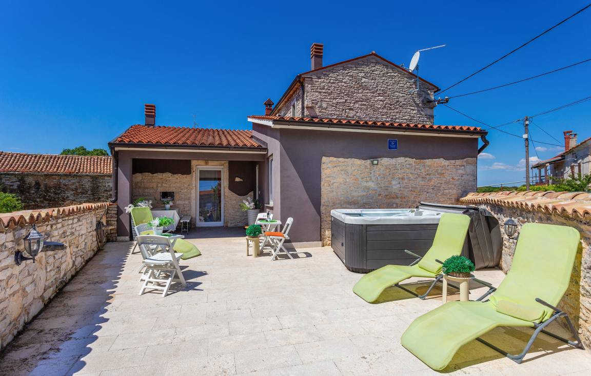 115 M² House ∙ 4 Bedrooms ∙ 8 Guests - Krnica