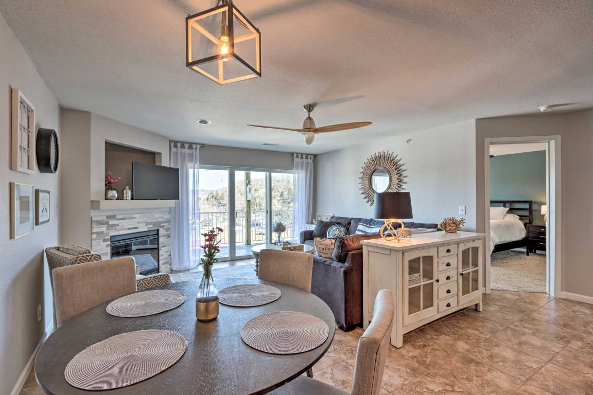 113 M² Apartamento ∙ 3 Habitaciones ∙ 9 Huéspedes - Camdenton, MO