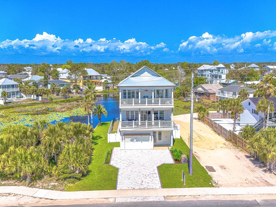 411 M² House ∙ 7 Bedrooms ∙ 22 Guests - Panama City Beach, FL