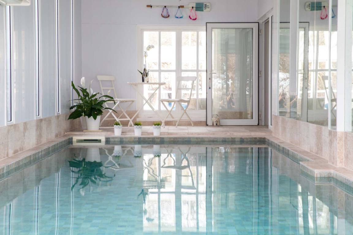 279 M² House ∙ 4 Bedrooms ∙ 9 Guests - East Wittering