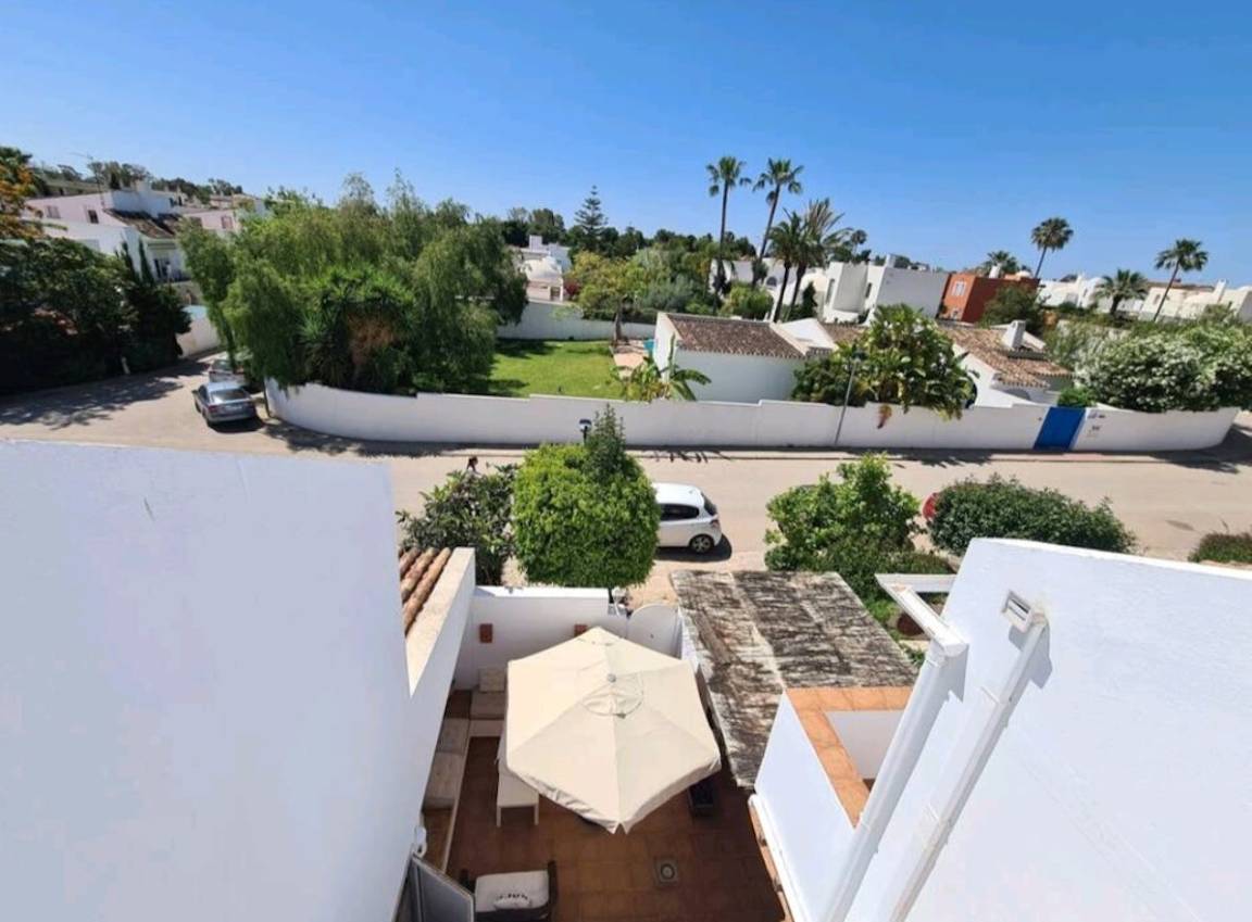 230 M² House ∙ 4 Bedrooms ∙ 7 Guests - Marbella