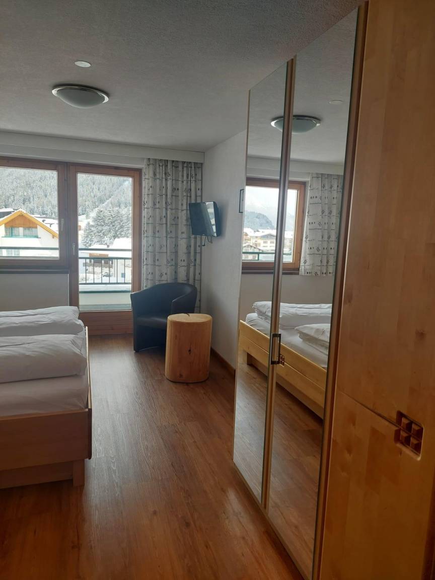 100 M² Ferienwohnung ∙ 3 Schlafzimmer ∙ 7 Gäste - Galtür