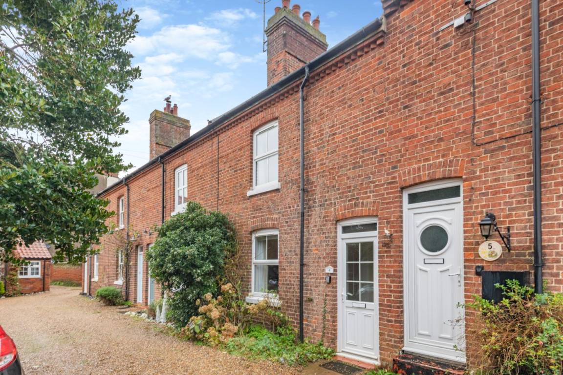 Cottage ∙ 2 Bedrooms ∙ 3 Guests - Sheringham