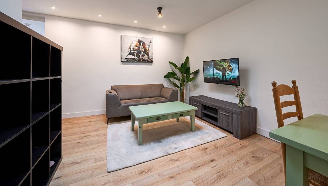 60 M² Appartement ∙ 1 Slaapkamer ∙ 2 Gasten - Eindhoven