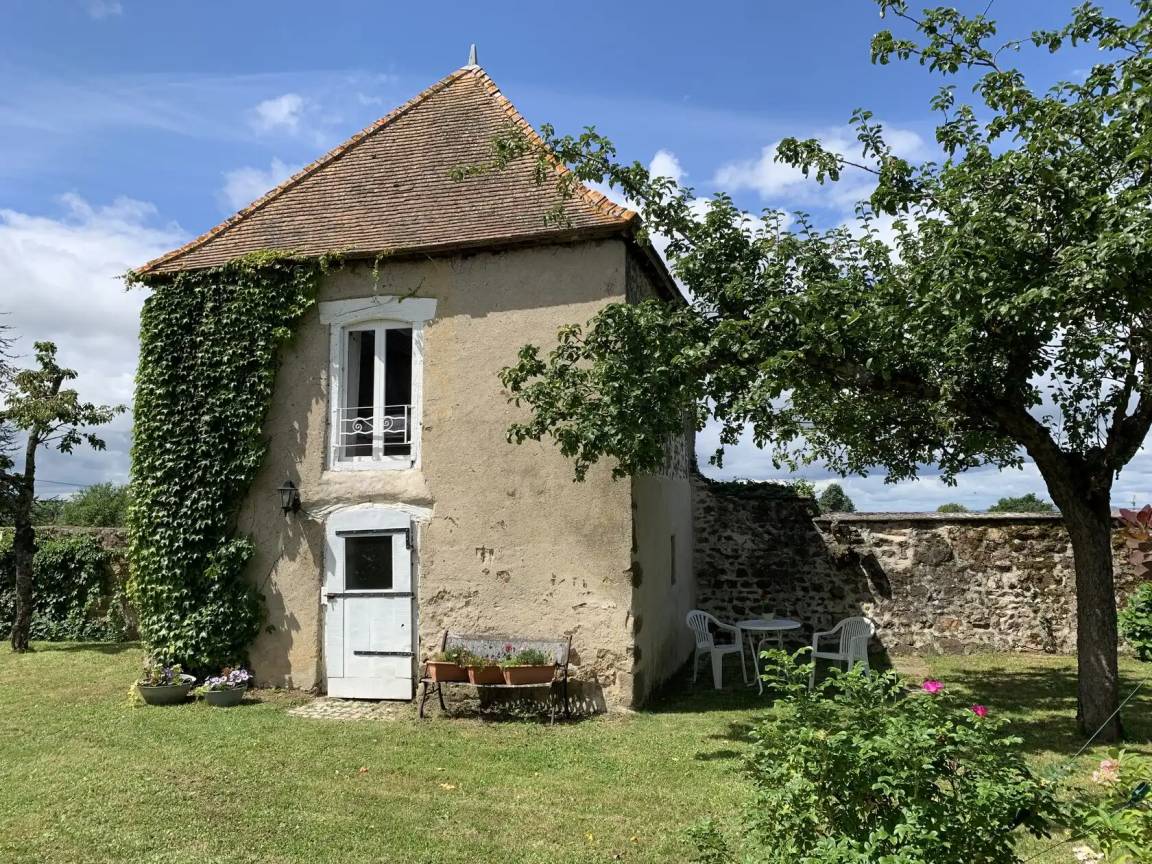 35 M² Ferienhaus ∙ 1 Schlafzimmer ∙ 2 Gäste - Auvergne