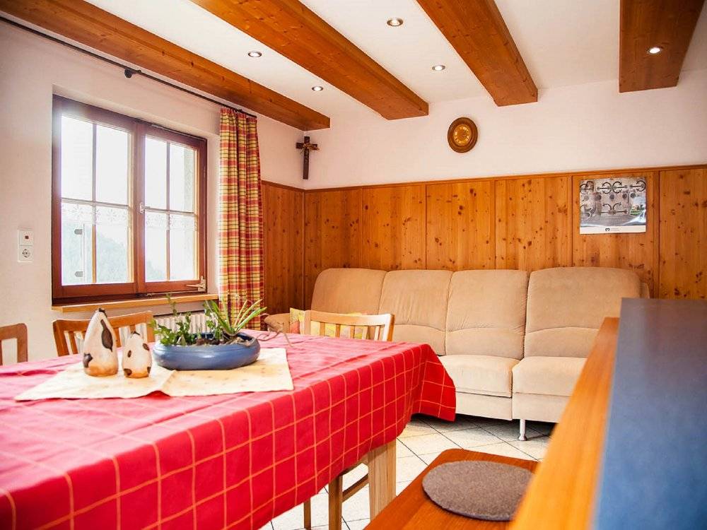 155 M² Ferienwohnung ∙ 4 Schlafzimmer ∙ 9 Gäste - Hausach