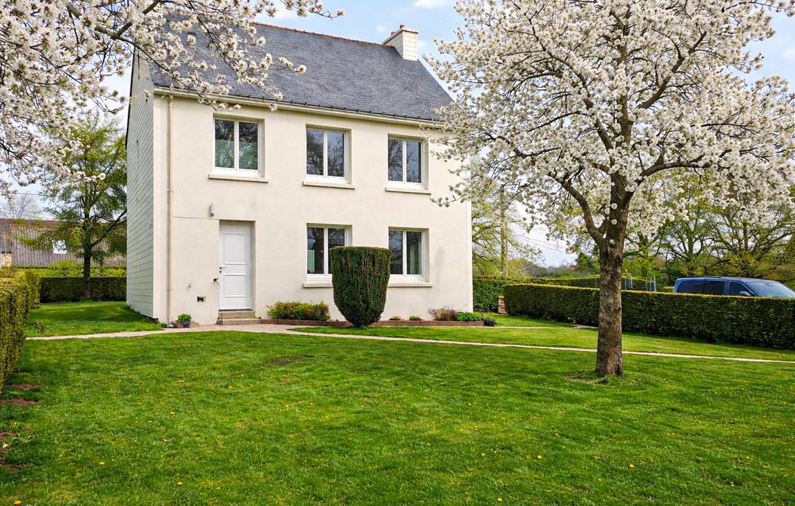 100 M² Maison De Vacances ∙ 4 Chambres ∙ 8 Personnes - Sens