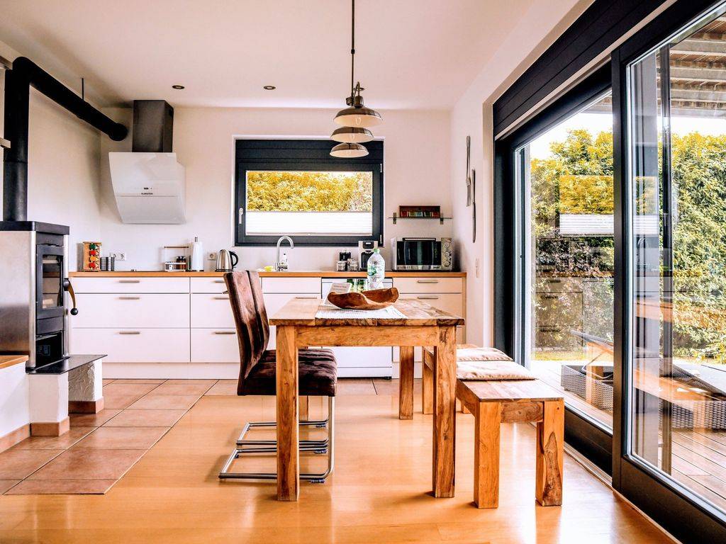 56 M² Ferienwohnung ∙ 1 Schlafzimmer ∙ 4 Gäste - Lahr/Schwarzwald