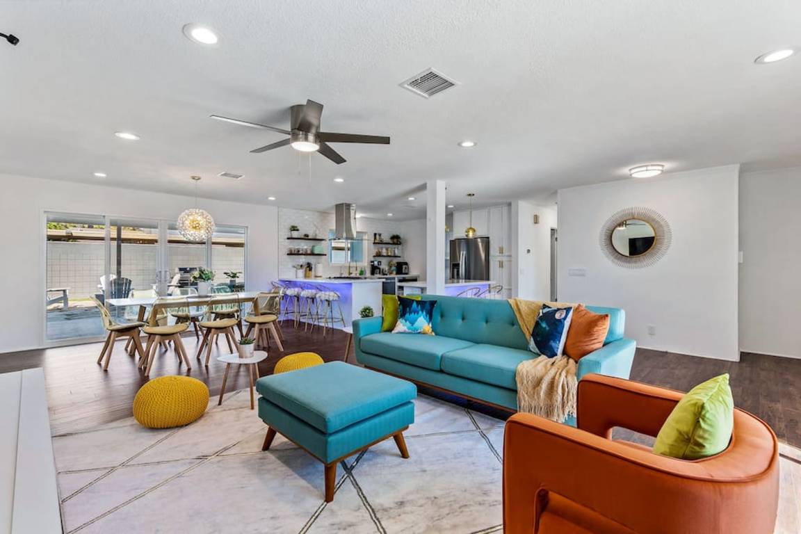 House ∙ 4 Bedrooms ∙ 8 Guests - Palm Springs, CA