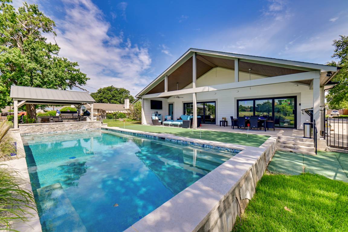 297 M² 一軒家 ∙ 寝室: 4 ∙ ゲスト10 人 - ダラス