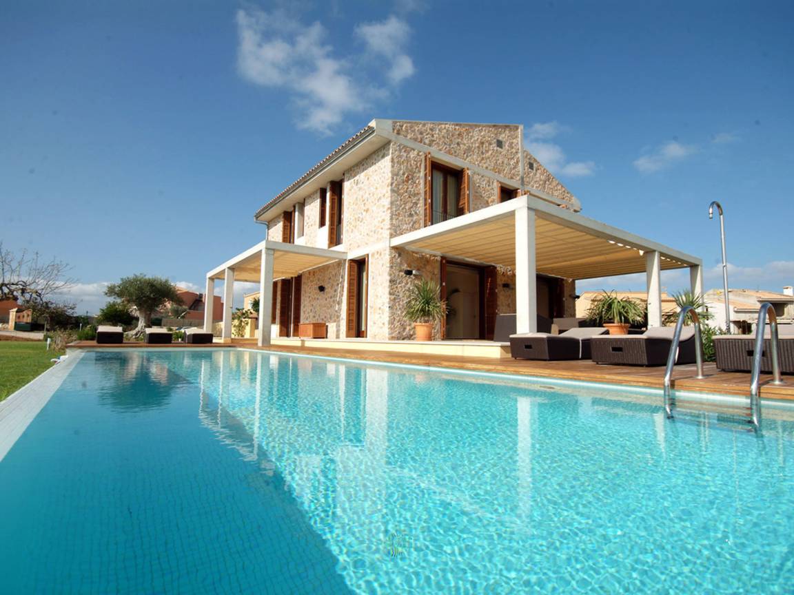 450 M² Villa ∙ 7 Bedrooms ∙ 16 Guests - Alcúdia