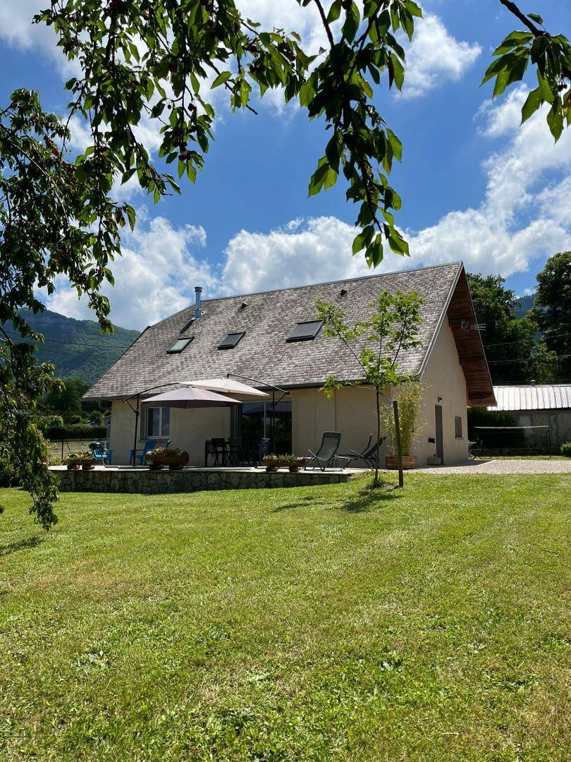 126 M² Mökki ∙ 4 Makuuhuonetta ∙ 6 Vierasta - La Féclaz