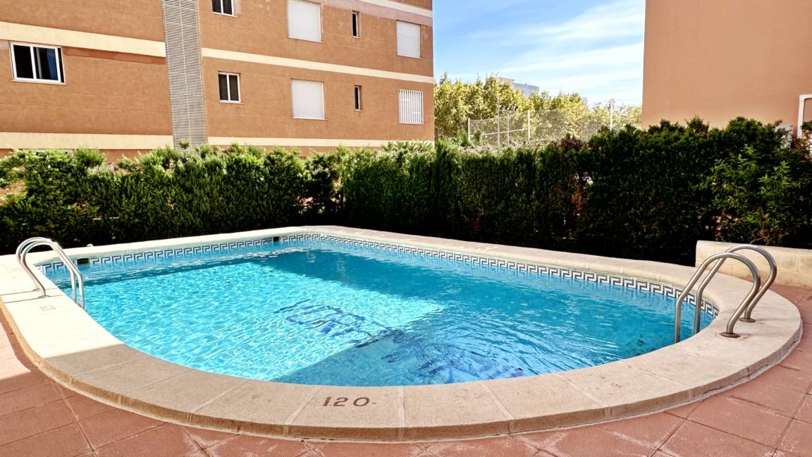55 M² Apartamento ∙ 1 Habitación ∙ 4 Huéspedes - Gandia