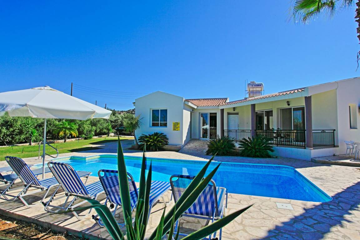 80 M² Villa ∙ 3 Bedrooms ∙ 7 Guests - Латхи