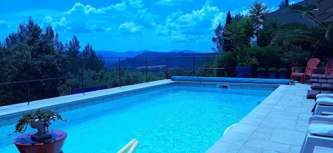 80 M² Villa ∙ 2 Bedrooms ∙ 5 Guests - Draguignan