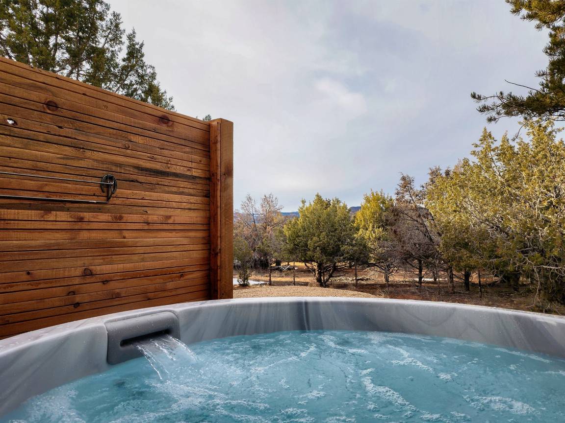 74 M² Cabin ∙ 2 Bedrooms ∙ 6 Guests - Orderville, UT