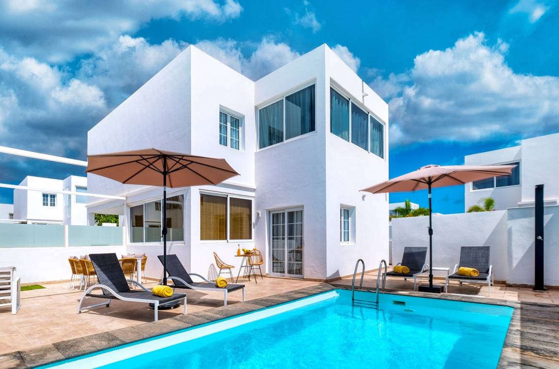 150 M² Casa ∙ 3 Habitaciones ∙ 6 Huéspedes - Playa Blanca, España