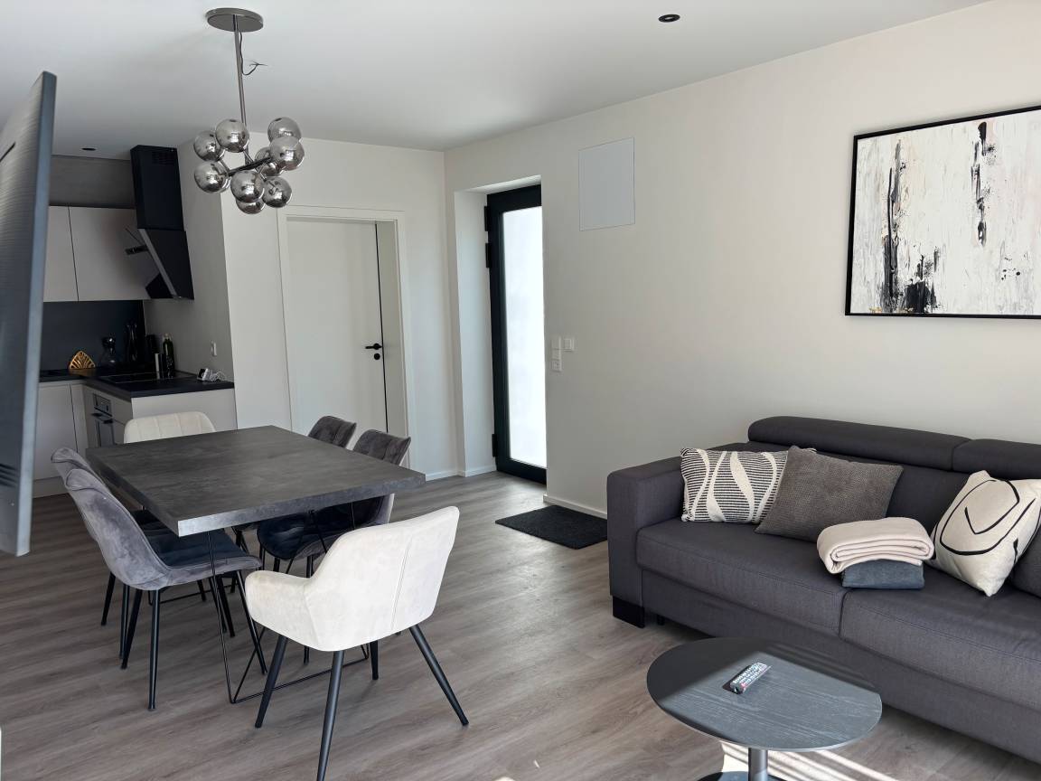 51 M² Ferienwohnung ∙ 1 Schlafzimmer ∙ 4 Gäste - Ravensburg