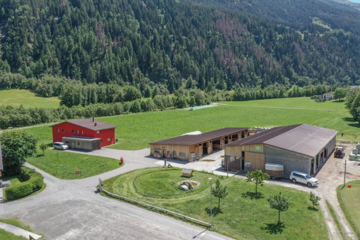 120 M² Ferienwohnung ∙ 3 Schlafzimmer ∙ 8 Gäste - Müstair