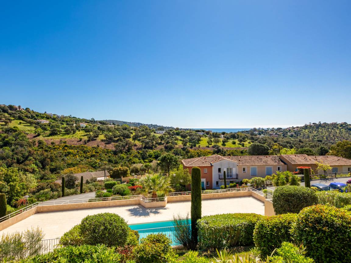 70 M² House ∙ 2 Bedrooms ∙ 4 Guests - Saint-Tropez