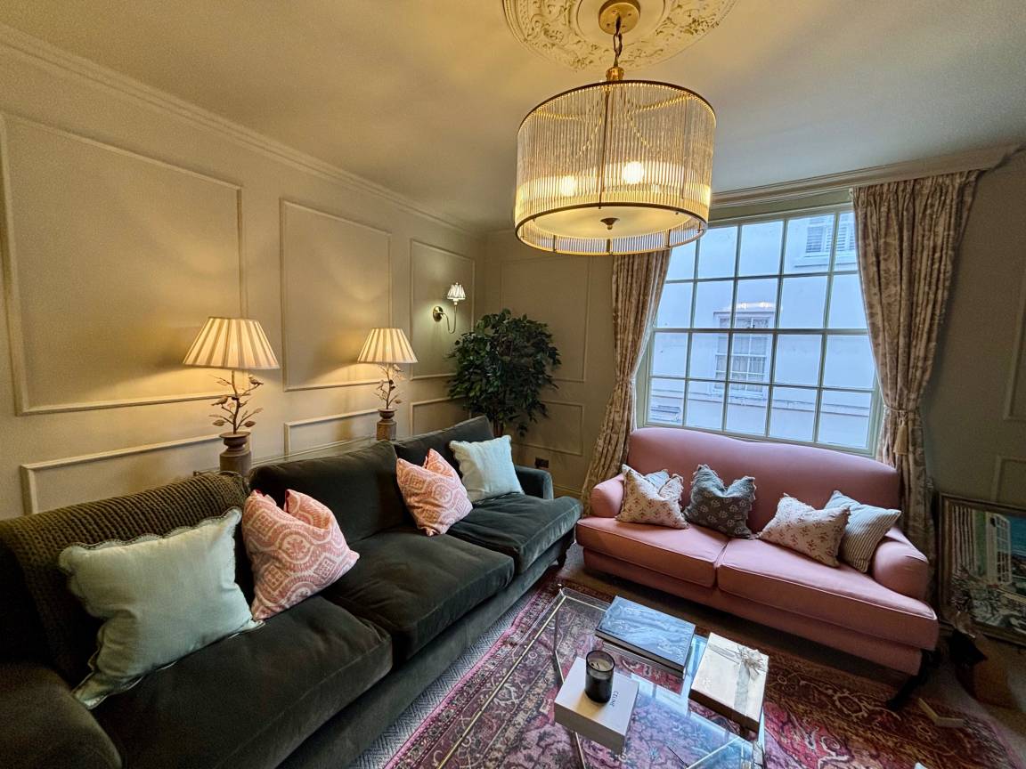 150 M² Ferienhaus ∙ 4 Schlafzimmer ∙ 10 Gäste - Chester