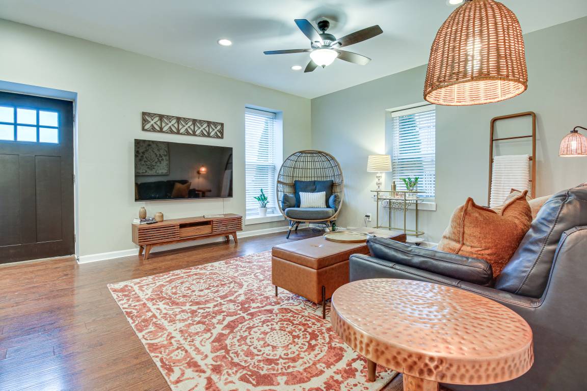 83 M² Apartment ∙ 1 Bedroom ∙ 2 Guests - Loveland, OH