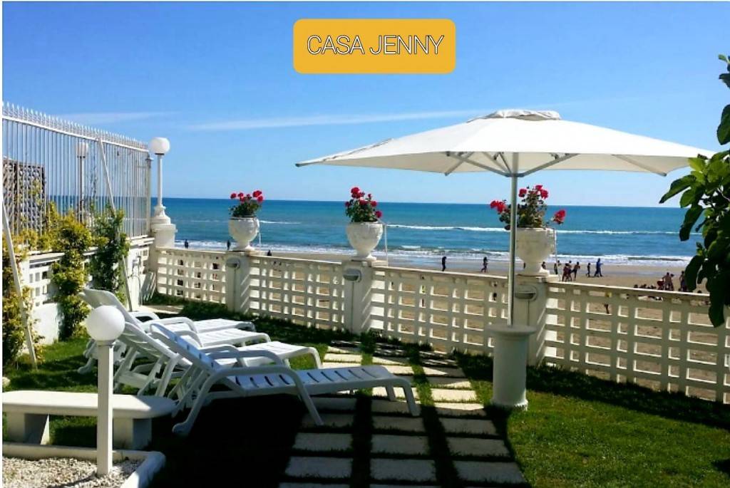 149 M² Apartment ∙ 3 Bedrooms ∙ 12 Guests - Nettuno