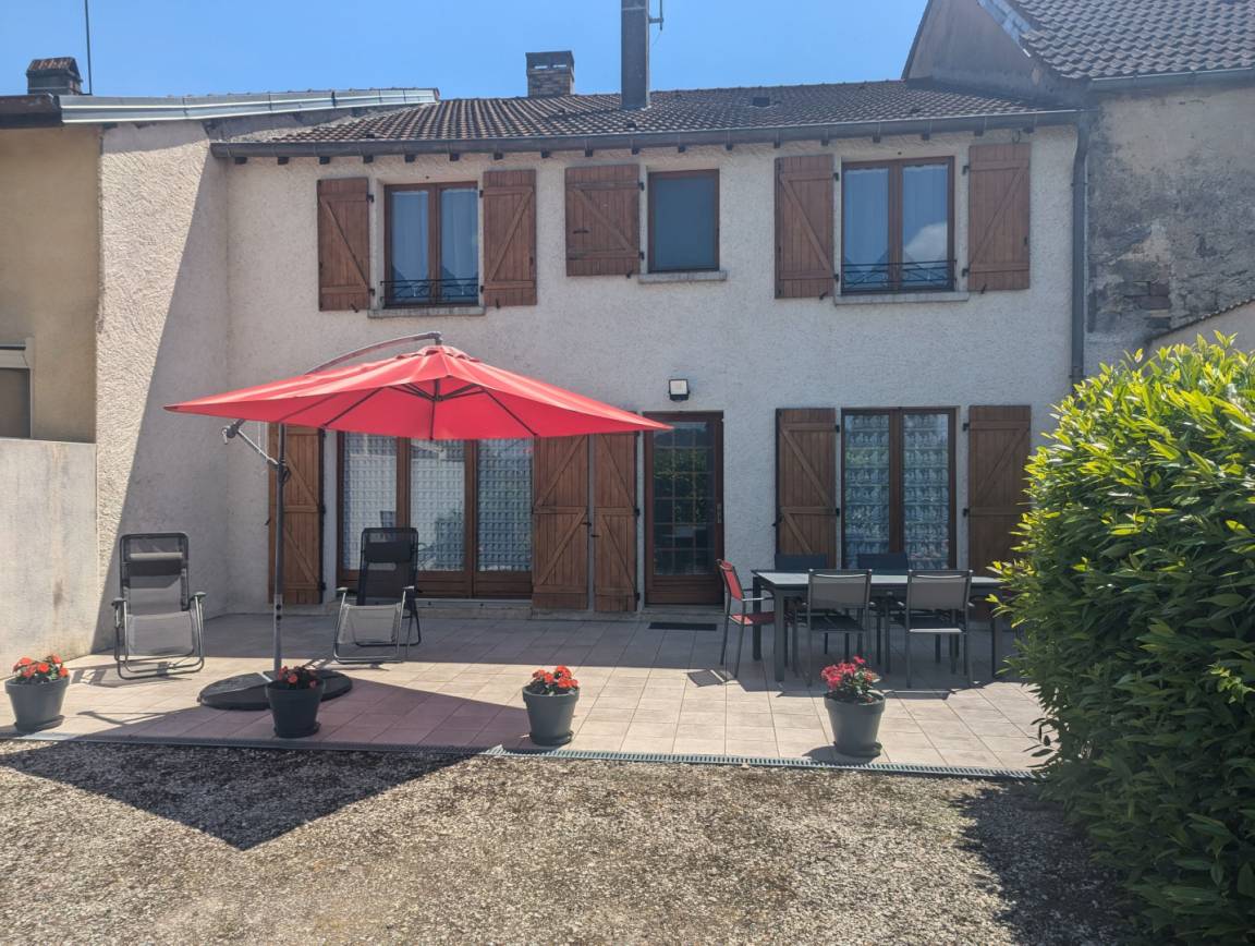 110 M² Gîte ∙ 2 Chambres ∙ 5 Personnes - Haute-Marne