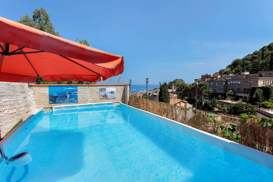 15 M² Monolocale ∙ 1 Camera Da Letto ∙ 2 Ospiti - Taormina