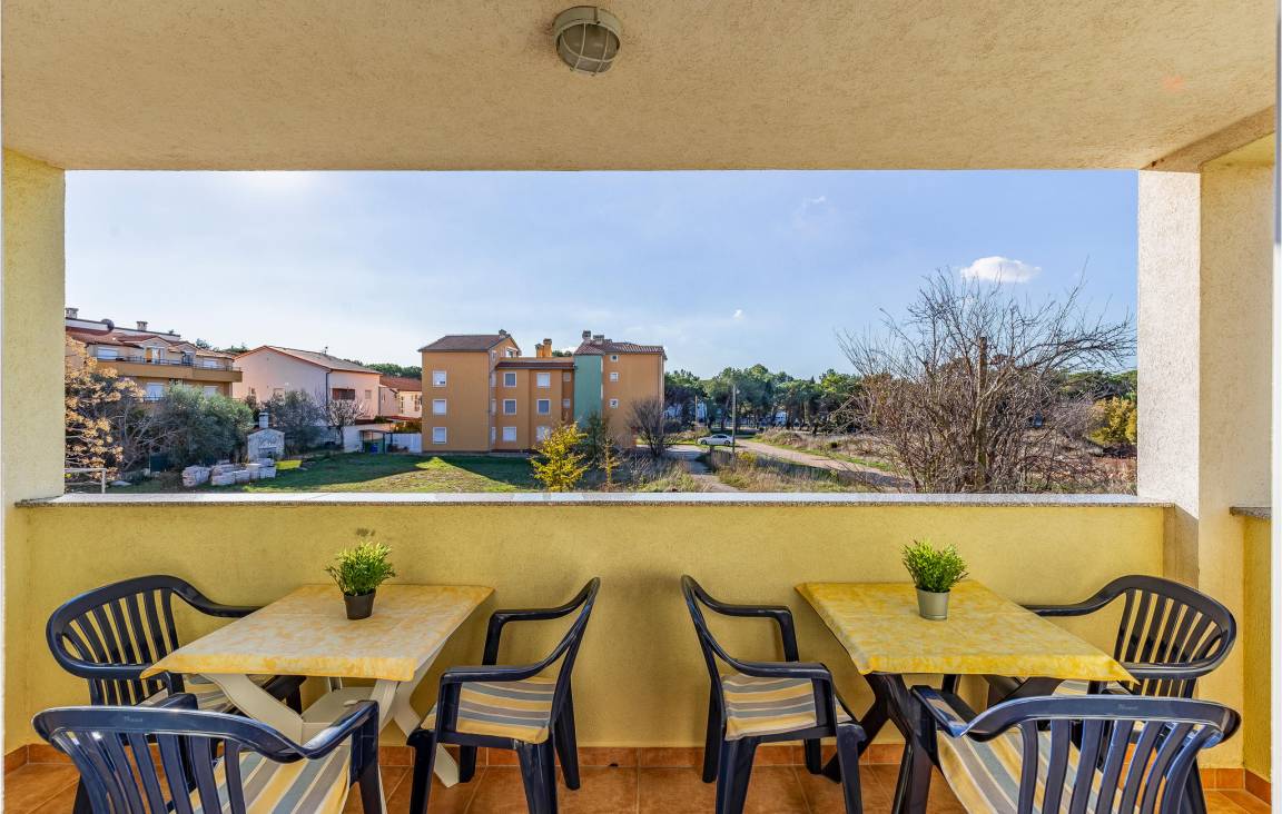 70 M² Apartment ∙ 2 Bedrooms ∙ 6 Guests - Premantura