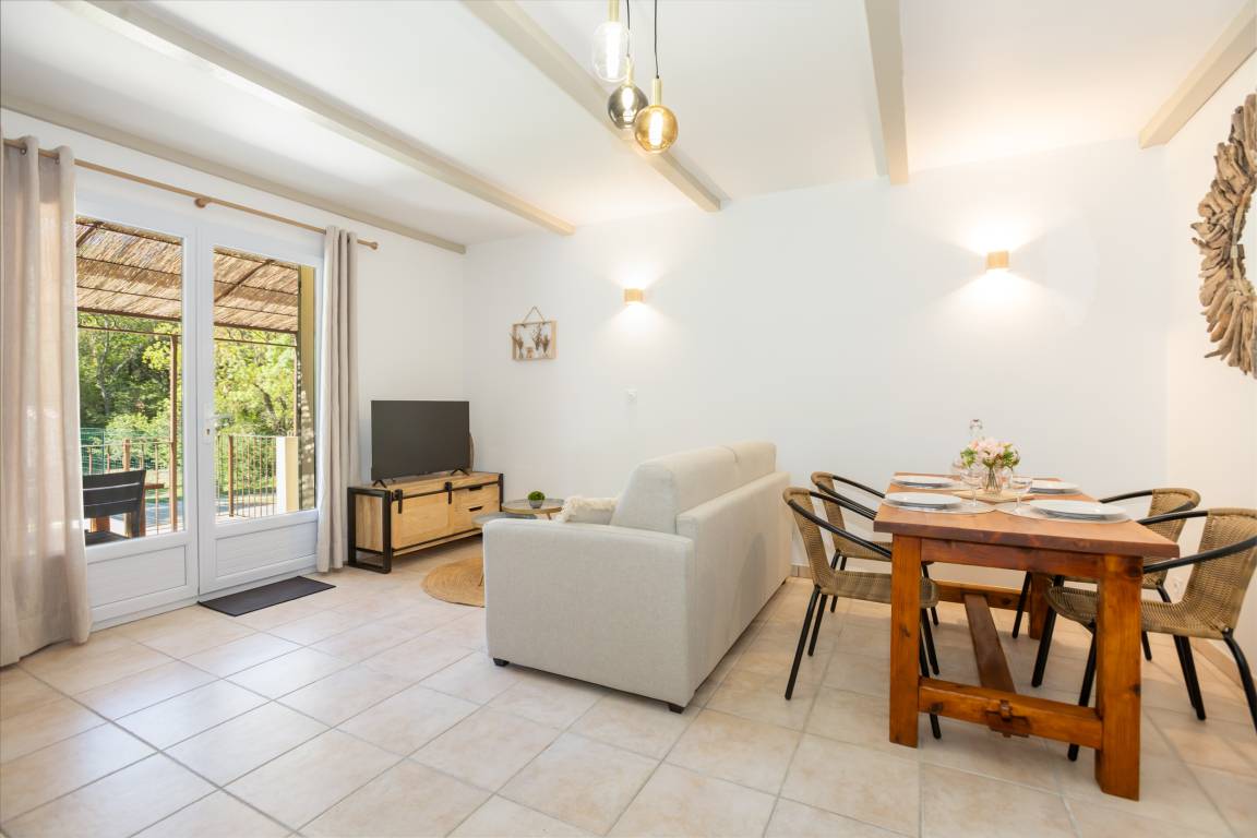 35 M² Appartement ∙ 1 Chambre ∙ 4 Personnes - Eyguières
