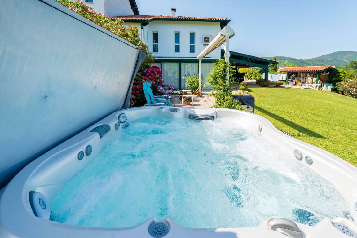 80 M² Apartment ∙ 2 Bedrooms ∙ 6 Guests - Bera