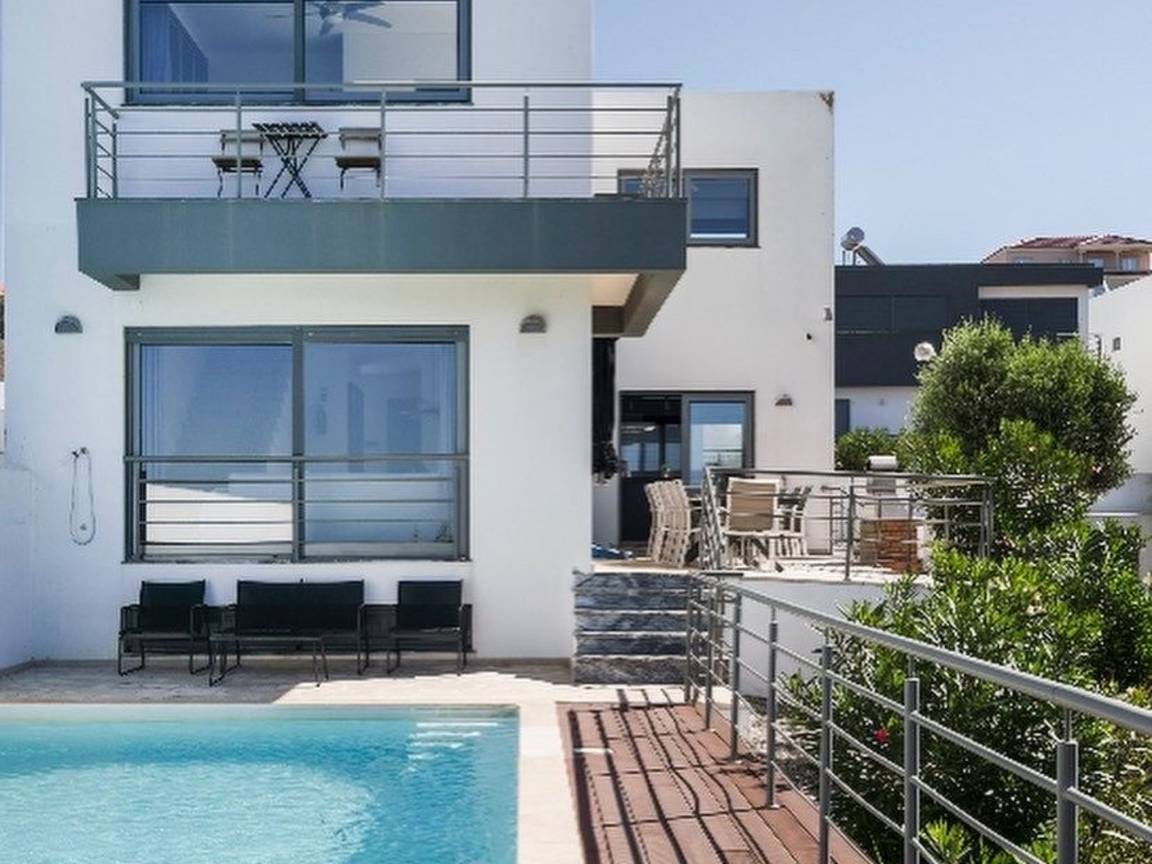 250 M² Maison De Vacances ∙ 5 Chambres ∙ 9 Personnes - Atalaia