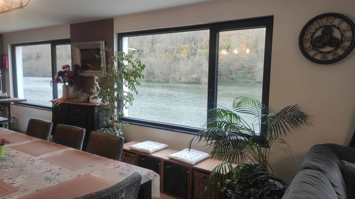 250 M² Maison De Vacances ∙ 3 Chambres ∙ 6 Personnes - Dinant
