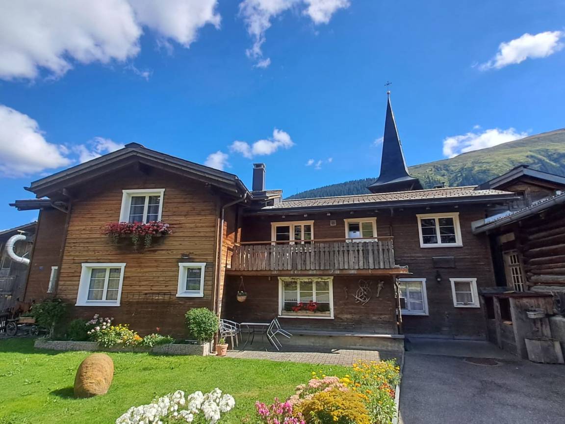 90 M² Apartment ∙ 5 Guests - Andermatt