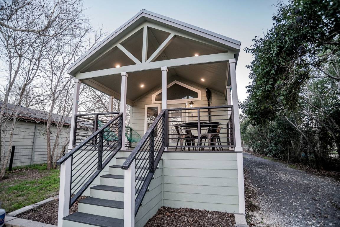 House ∙ 2 Bedrooms ∙ 5 Guests - Seguin