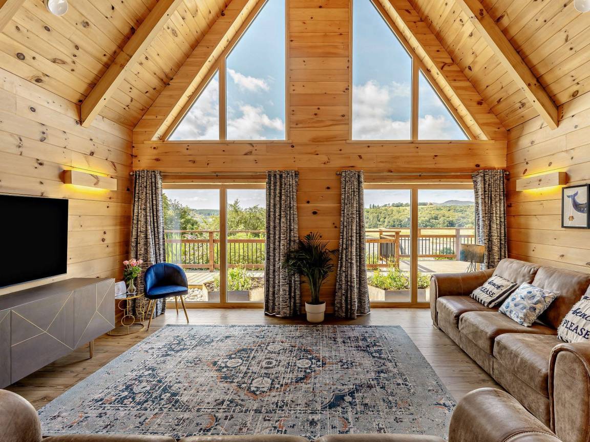 Cottage ∙ 4 Bedrooms ∙ 8 Guests - Castle Douglas