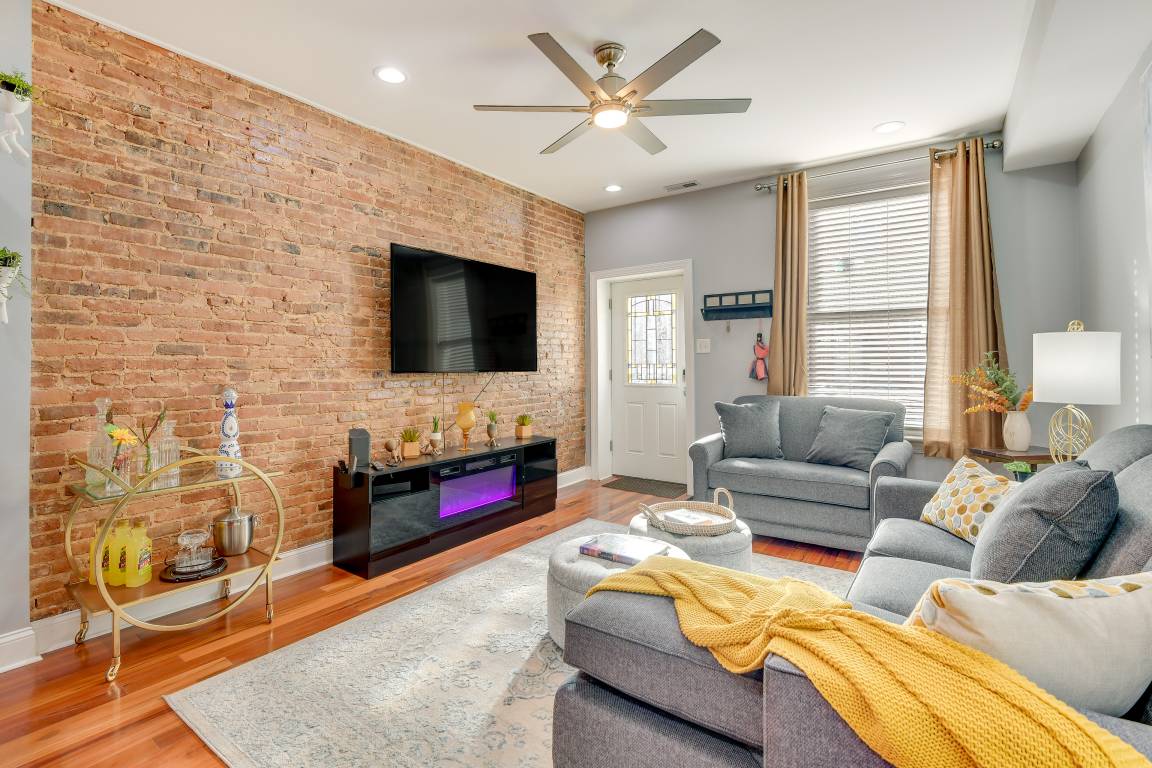 139 M² Apartment ∙ 3 Bedrooms ∙ 10 Guests - Baltimore, MD