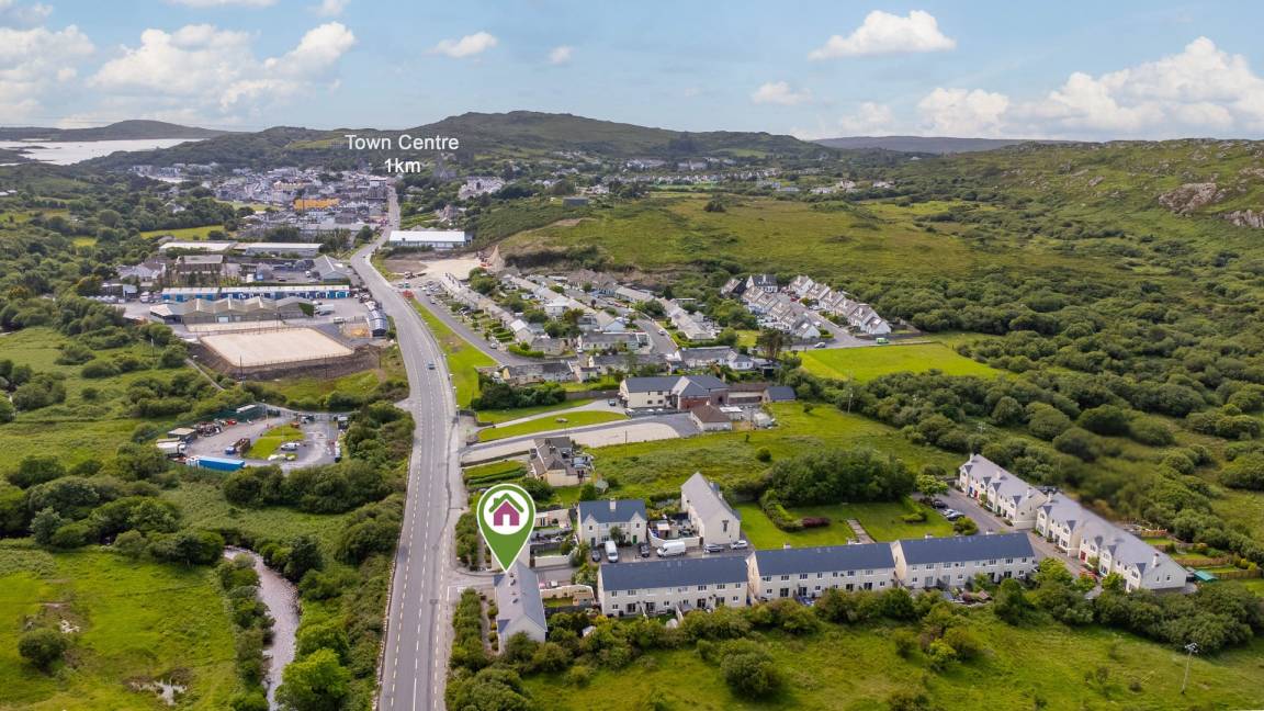 102 M² House ∙ 3 Bedrooms ∙ 5 Guests - Clifden