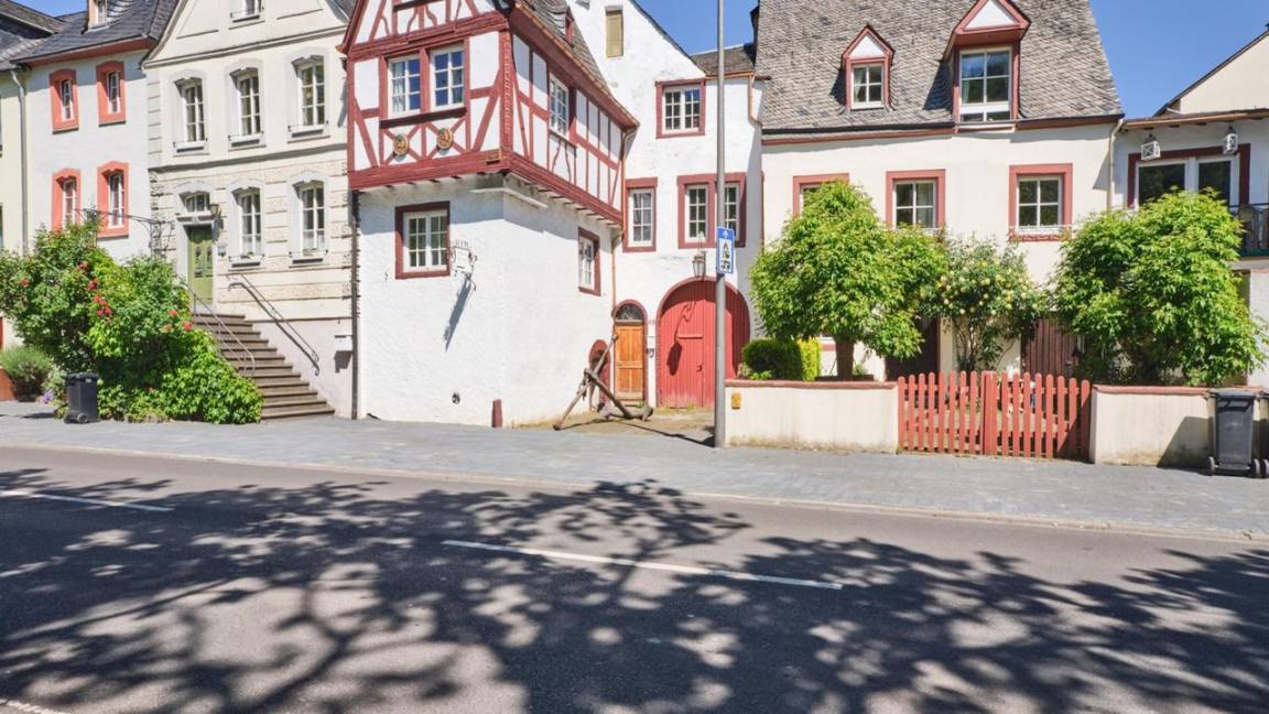 331 M² House ∙ 5 Bedrooms ∙ 12 Guests - Traben-Trarbach