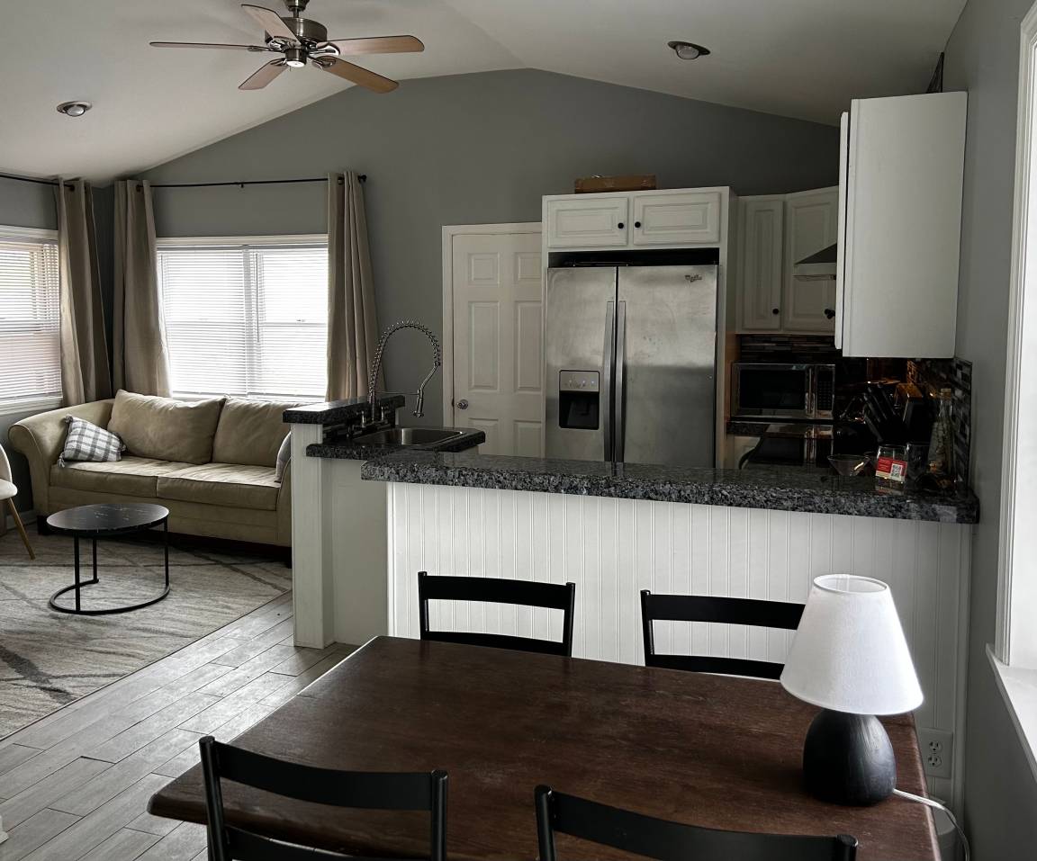 92 M² House ∙ 3 Bedrooms ∙ 8 Guests - Bloomington, IN