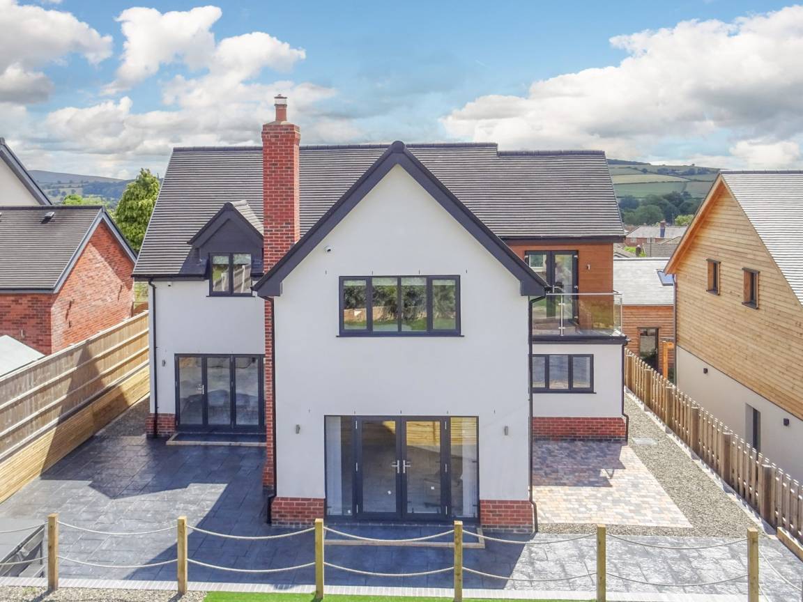 Cottage ∙ 4 Bedrooms ∙ 8 Guests - Shropshire