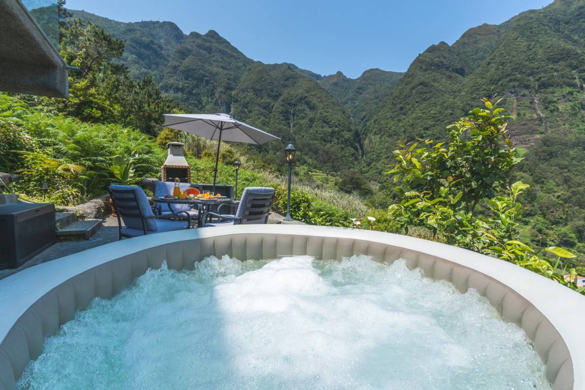 110 M² Cottage ∙ 2 Bedrooms ∙ 6 Guests - Madeira