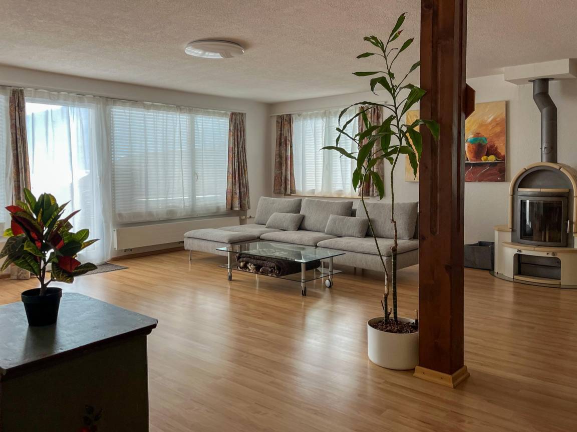 146 M² Ferienwohnung ∙ 3 Schlafzimmer ∙ 6 Gäste - Spiez