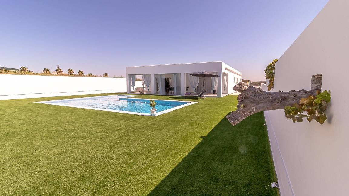 195 M² Huis ∙ 3 Slaapkamers ∙ 8 Gasten - Marchena